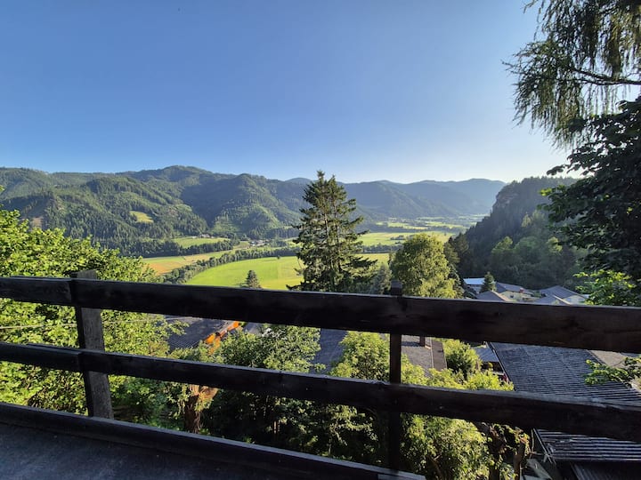 Relaxing Escape With Panoramic Views And Sauna - Judenburg
