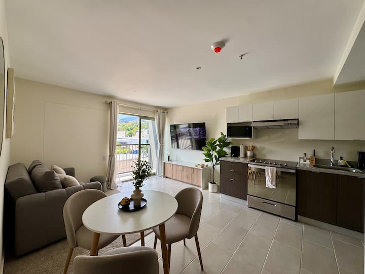 Indigo Masferrer | Corlina San Salvador - San Salvador