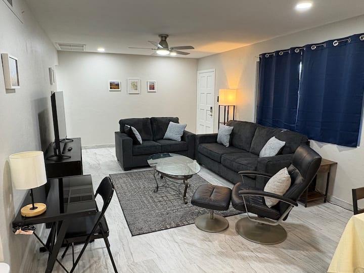 Home Near Asu - Tempe, AZ