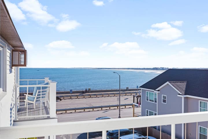 ~Salty Sunsets & Sandy Toes~ 493 Ocean Blvd - Hampton