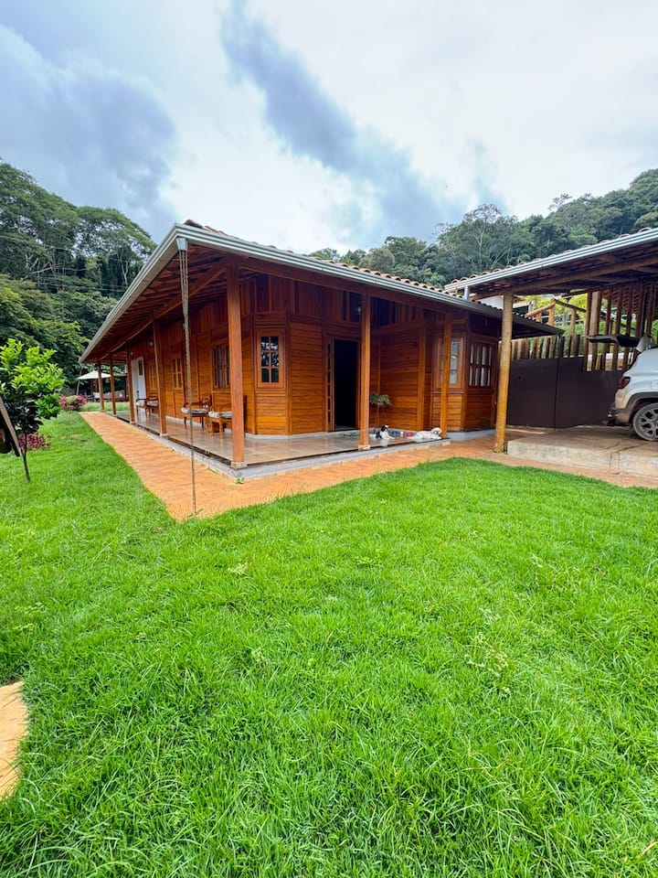 Casa De Campo Em Condomínio Em Acurui - Itabirito