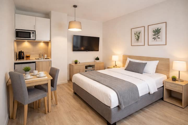 Modernes Apartment Jena Zentrum–neubau–wlan –Küche - 예나