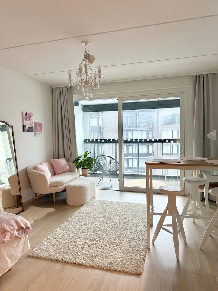 Bright And Cozy Studio Near The Sea - Helsinki