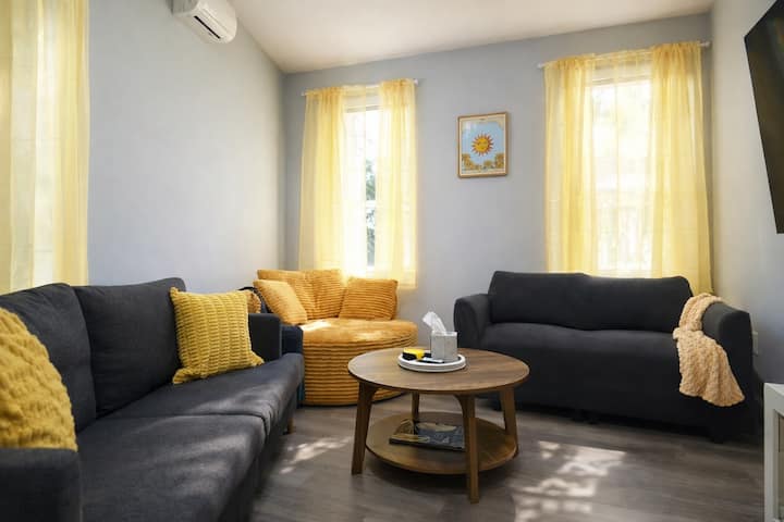 Steps To Kelly Sq & Polar Park | Cozy 2br - ウースター, MA