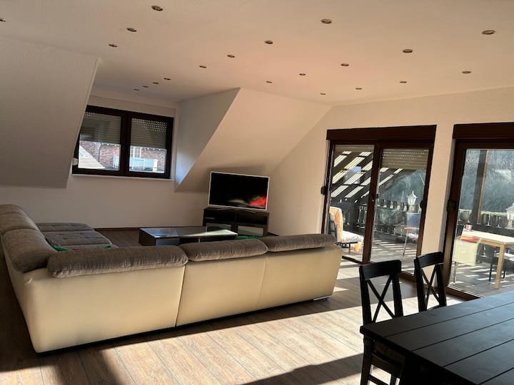 3-zimmer-wohnung Mit S-bahn-anschluss Nach Köln - Frechen