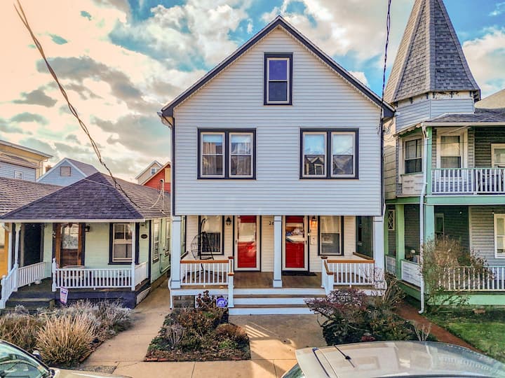 Spacious 6 Bedroom Ocean Grove Home Near Beach - Asbury Park, NJ