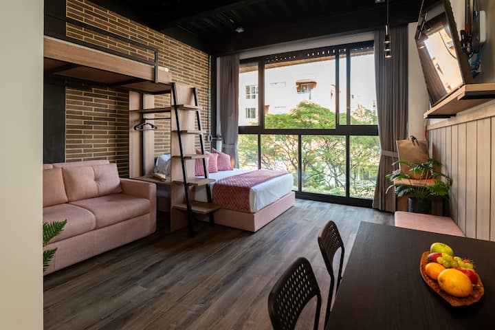 Compacto & Funcional: Ideal Para Grupos De 5. - Medellín