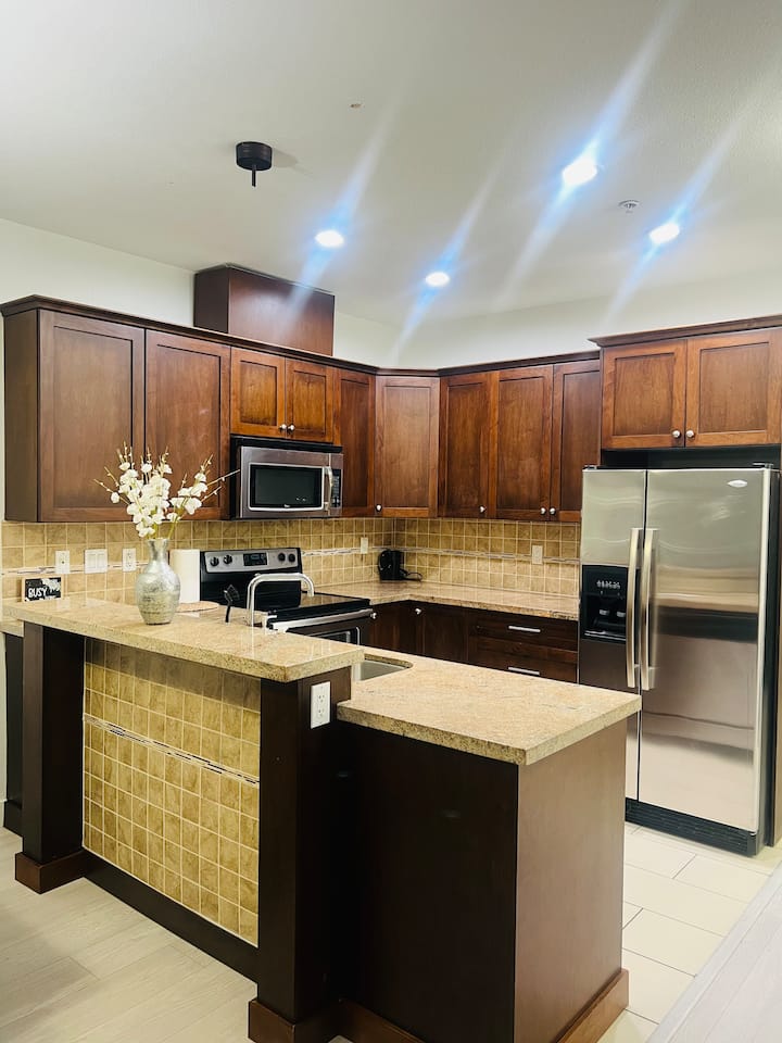 1 Bd Plus Den + 2 Bathroom Apartment (203) - Surrey