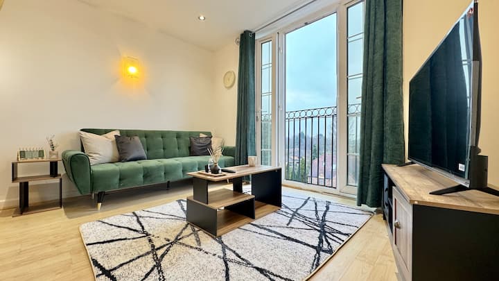 Stylish & Comfortable 2-bedroom Flat - Doncaster