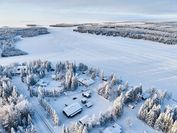 Tunnelmaa Iijoen Rannalla Modernisti A - Oulu