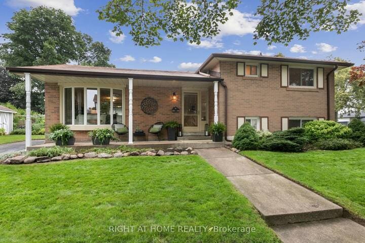 Scarborough Town Home - Houses for Rent in Toronto, Ontario, Canada ...