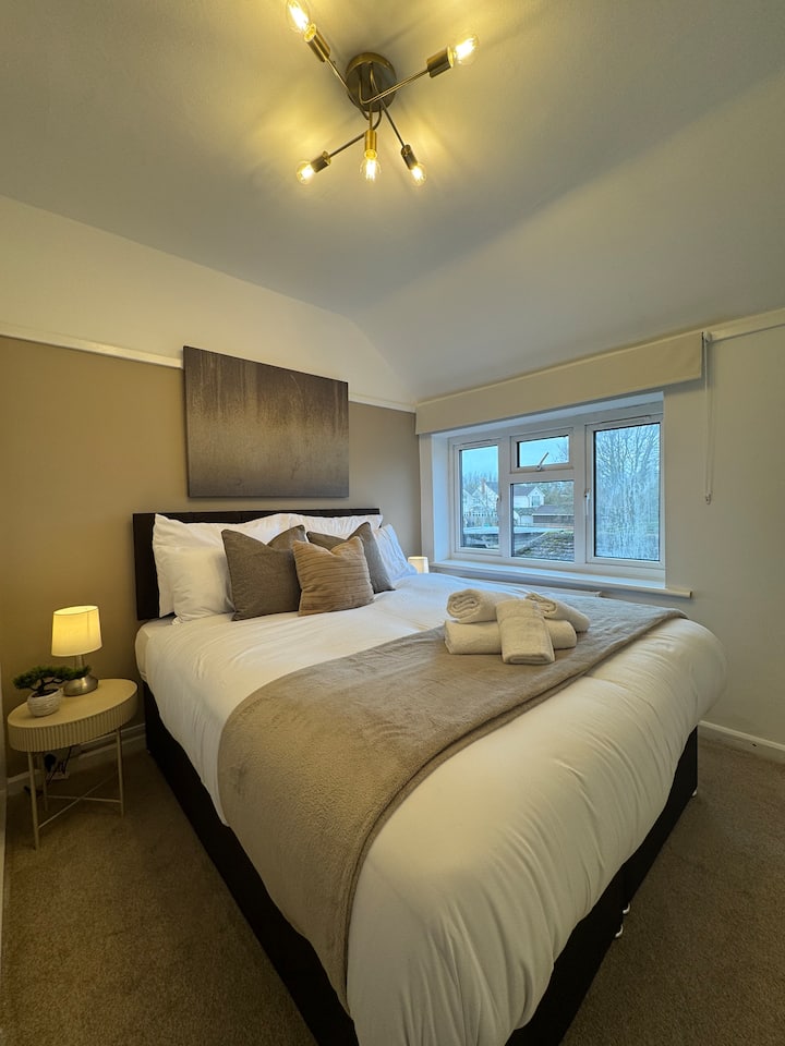 3-bed Countryside House | Long Stays - Aylesbury