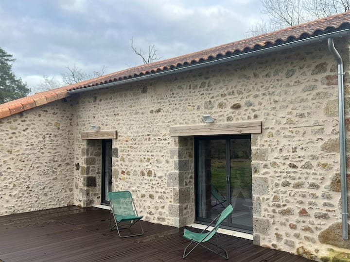 Maison à La Campagne à Louer - Saint-Claud