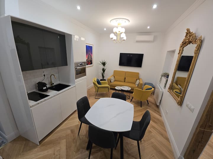 City Center Of Madrid, 50 Mts From Puerta De Sol - Spain