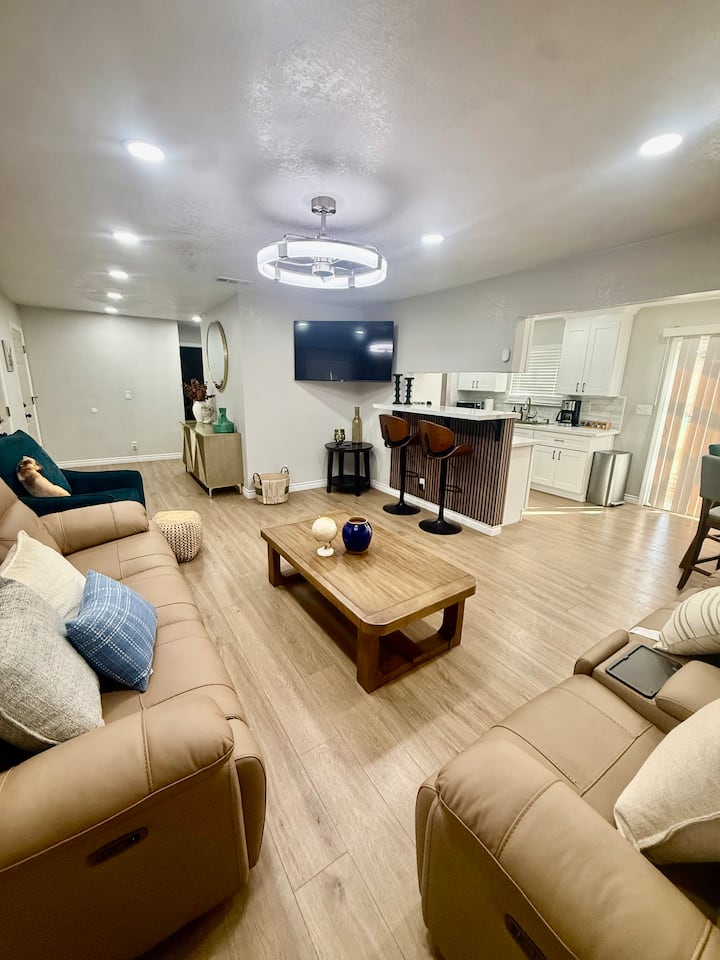 Family & Pet Friendly Home • Pergola + Grill - Stockton, CA