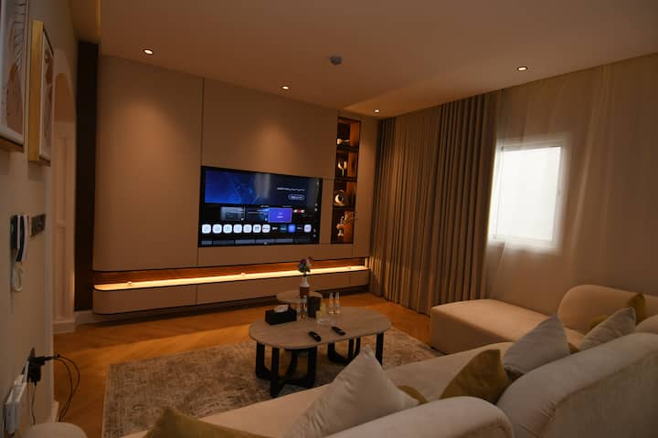 2br & Lounge | Stylish Touch, Smart Entry, 75” Tv - Riyadh