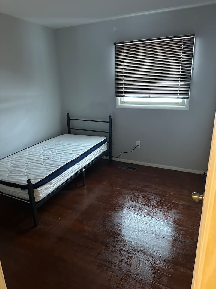 Quick Place To Stay. - Battle Creek, MI