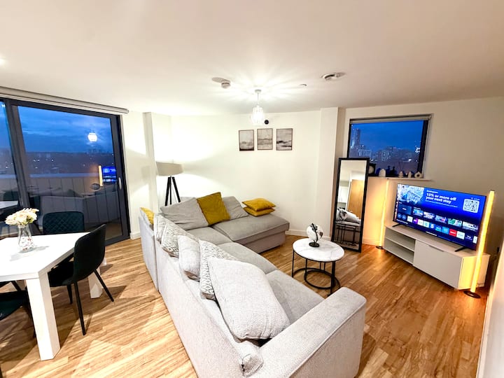 Deluxe 2bed Room Apartment: Balcony + Water-view - Manchester