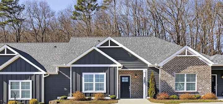 Urban Oasis 456 | Minutes From Everything! - Cleveland, TN