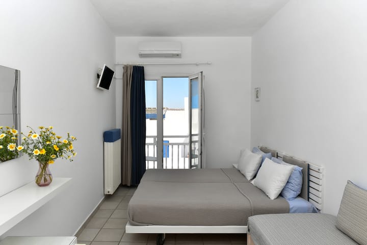 Efi Rooms With Seaview, No2 - Paros