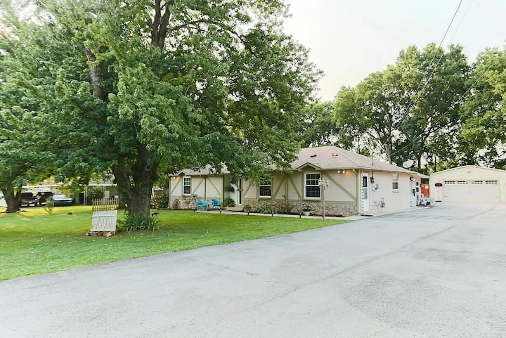 Family-friendly Getaway | Minutes To Downtown - Smyrna, TN