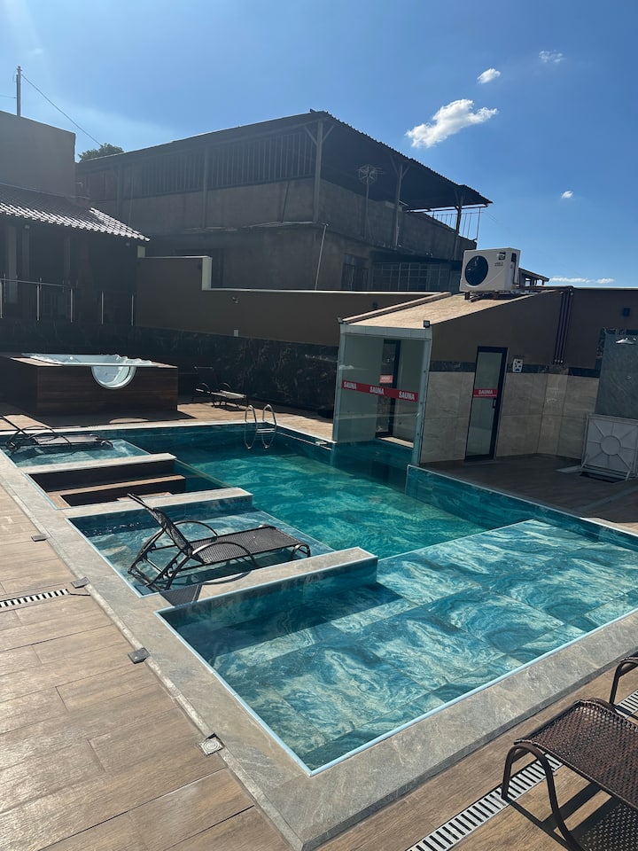 Espaço Com Piscina E Jacuzzi - Belo Horizonte