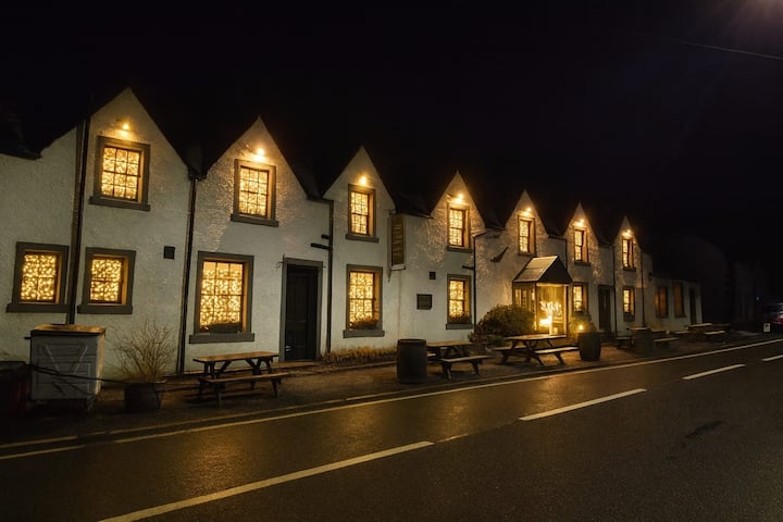 Traditional Inn In The Heart Of The Trossachs - Crianlarich