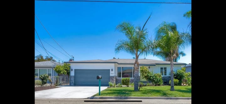 Cul-de-sac Spacious Home - Escondido, CA