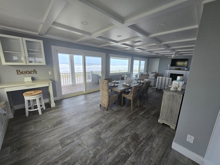 Amazing Beachfront Dream Home - Flagler Beach