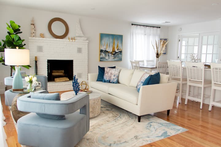 Sag Harbor Retreat W/ Pool, Walk To Private Beach - Sag Harbor, NY