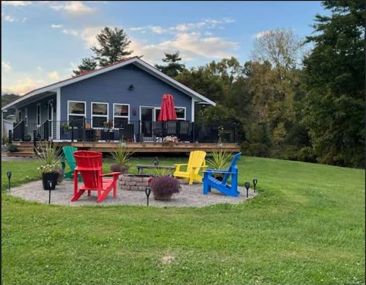 Adorable Adk Cottage With Both Lake And Mtn Views! - Button Bay State Park, Vergennes