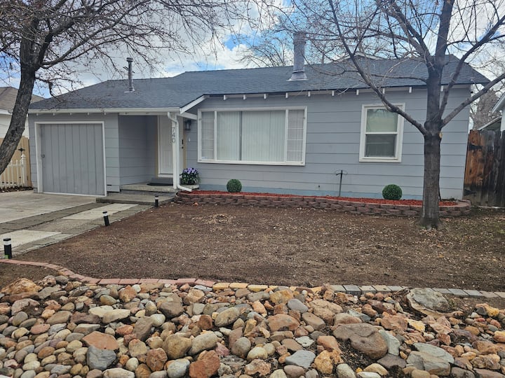 New! Quiet&cozy Home • Near Unr & Downtown - Circus Circus Reno