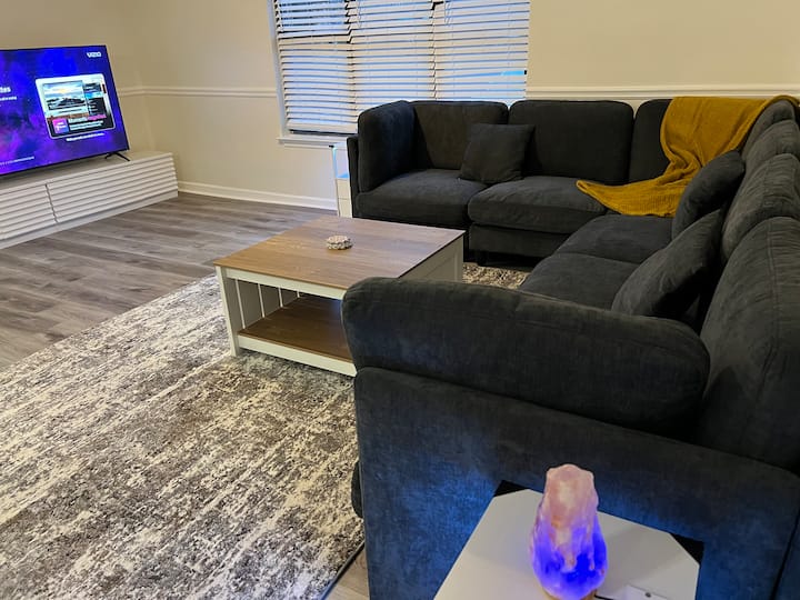 Only 1 Mile From Braves Stadium | Prime Comfort - Smyrna, GA