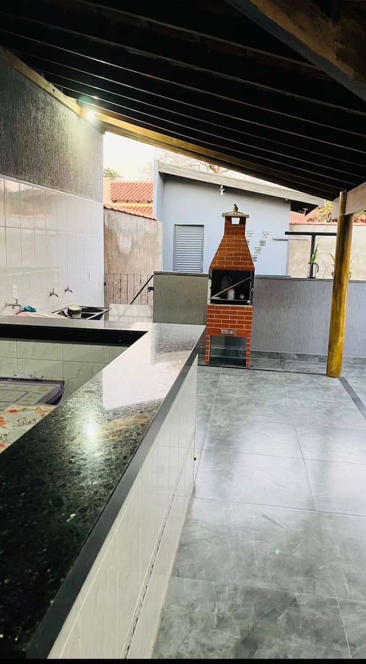 Casa V Alta Temporada - Barretos, SP, Brasil