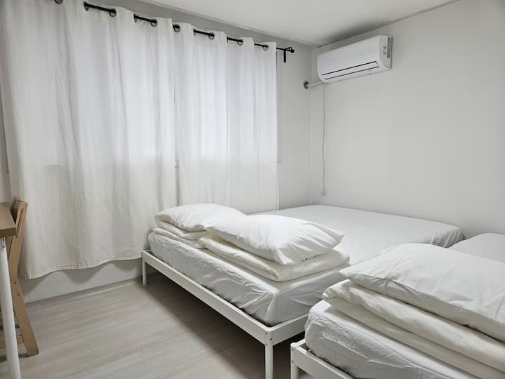 합정 모던한 쓰리룸 / 합정·망원 더블역세권 | 화이트 감성 | 풀 리모델링 | 무인체크인 - Seoul