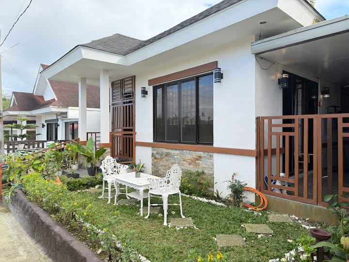 Cozy Tagaytay Loft 2br, Fits 2–10, Near Spots Cozy - Tagaytay