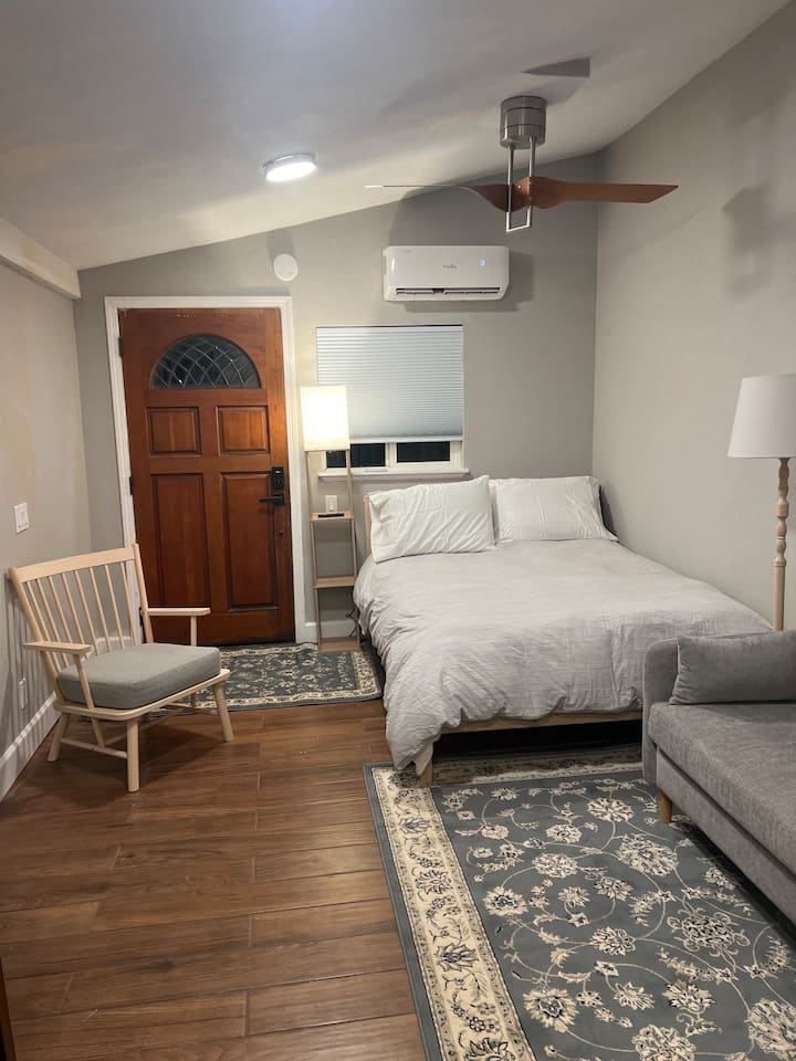 New Studio, Beautiful, Quite Area - Cambrian Park, CA