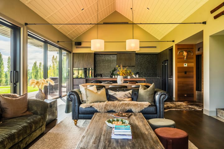 D&d Lodge | Central Otago Architectural Retreat - Alexandra, New Zealand