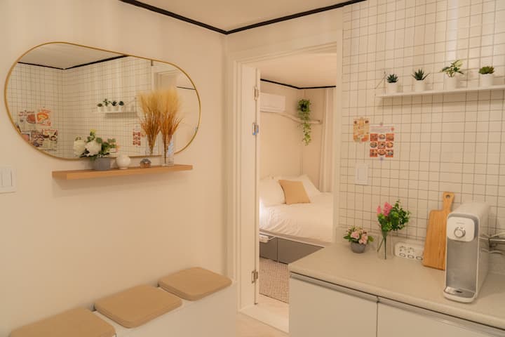 New[오픈할인]
홍대.합정.망원.명동
공항버스.Yg엔터
K-pop.한강공원.
망원시장 - Seúl