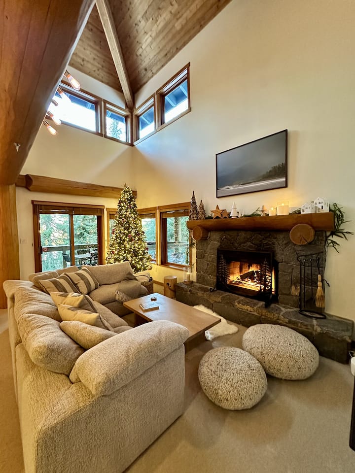 Ski-in/out Taluswood Retreat - Whistler