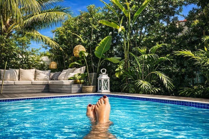 Casa Nhū | Modern Tropical Retreat W/ Private Pool - Miami