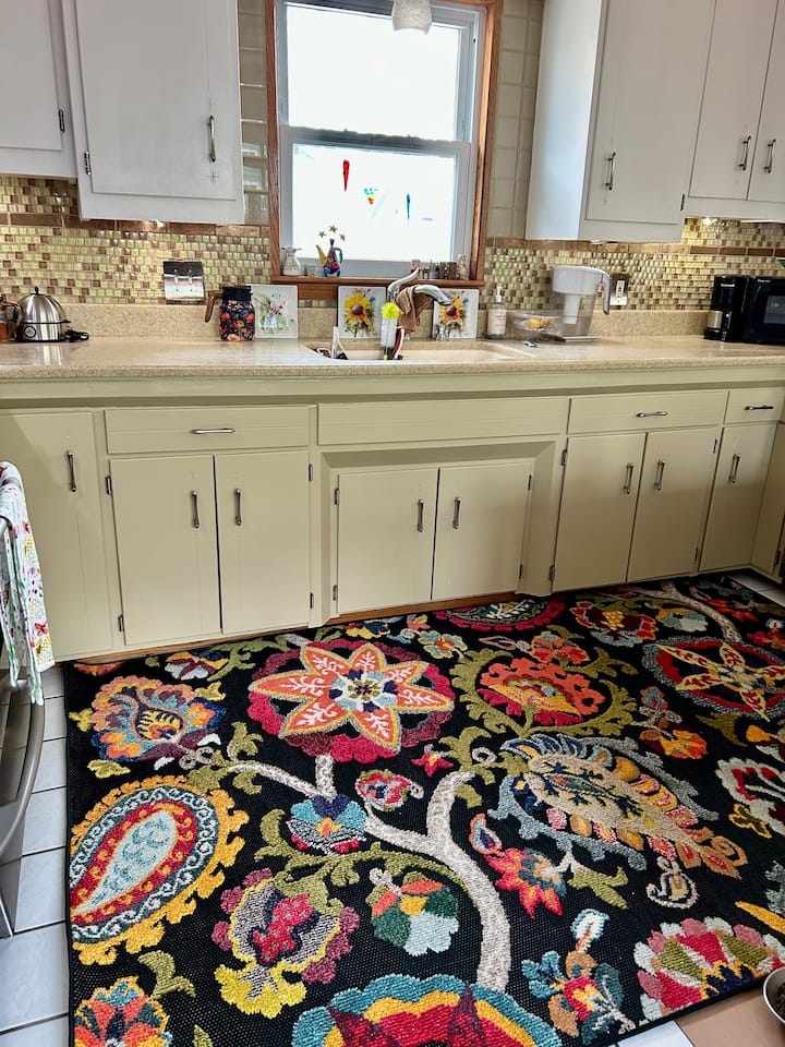 Linda's Casita, A Cozy, Comfortable Easy Space. - Lawrence, KS