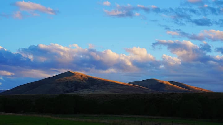 Star Gazing Bliss On A Farm Near Omarama - Omarama