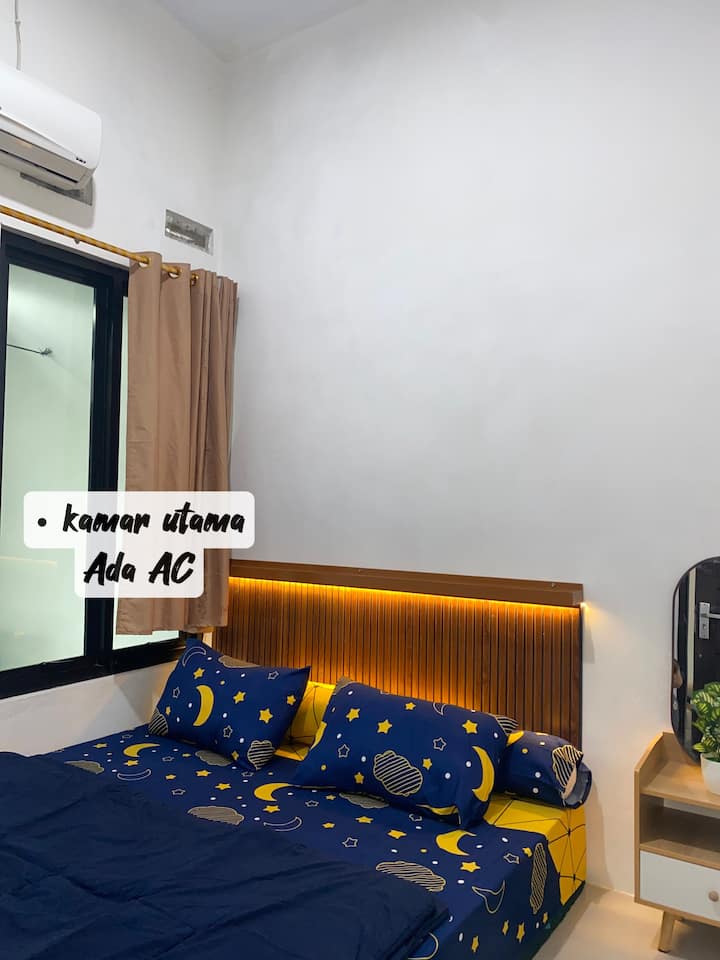 Homestay Ndalem Solo
Homestay Cozy Dan Nyaman Solo - Surakarta