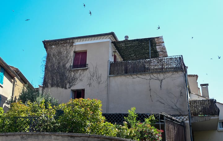 Maison D'artiste
Pierrevert En Provence - Manosque