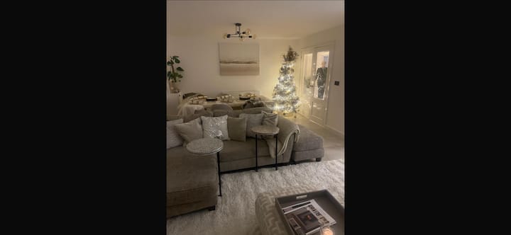 Private. Modern. Perfectly Located. - Southport