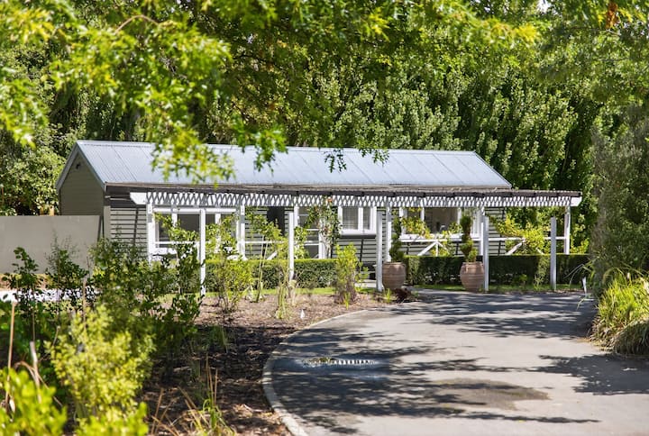 Rose Cottage, Private Stay - Tai Tapu - Lincoln