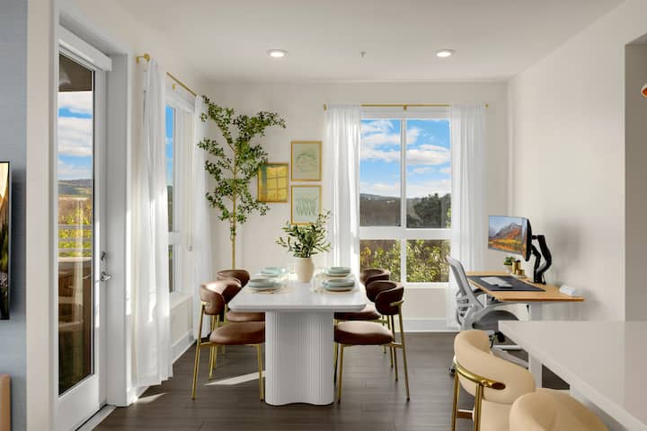 Sarabeth | Ultra Luxury 2br Condo W/ Pool, Gym - Irvine, CA