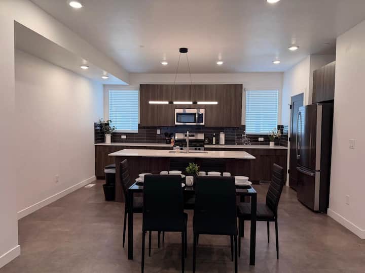 Convenient Conference Stay | Cozy Slc Home - Salt Lake City, UT