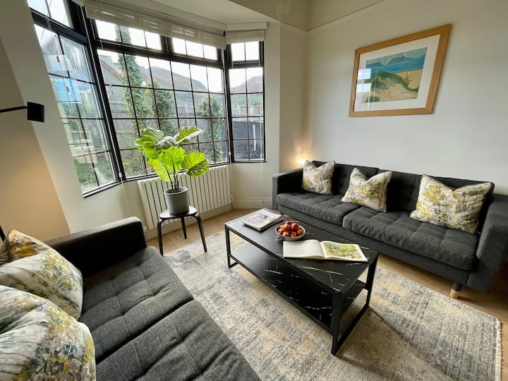 The Cottage - Centre Of Newcastle Co.down - Newcastle